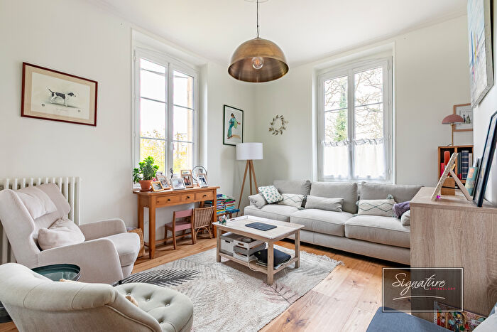 Maison à vendre - Chantilly - 6 pièces - 4 chambres