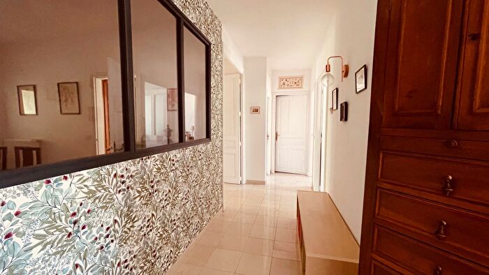 Appartement 5 pièces à Alès, Centre-ville, à vendre