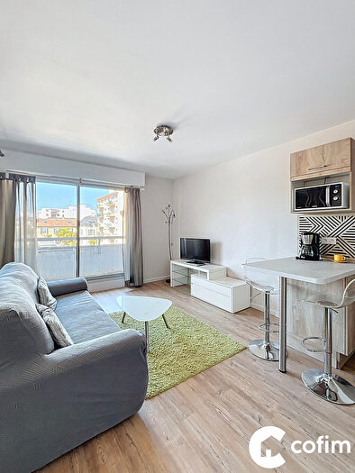 Appartement à louer - Pau - 2 pièces - 1 chambre