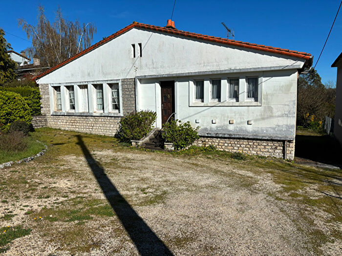 Civray : Maison 4 pièces à vendre