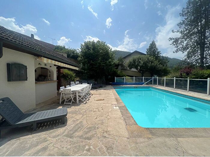 Maison à louer - Lect - 5 pièces - 4 chambres