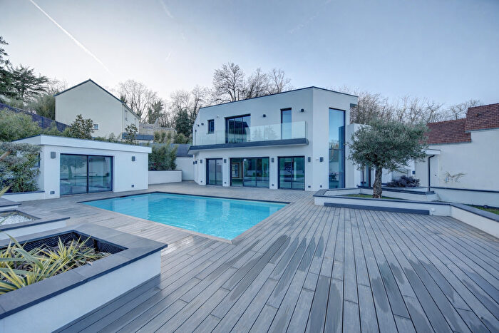 Maison à vendre - Orgeval - 6 pièces - 4 chambres