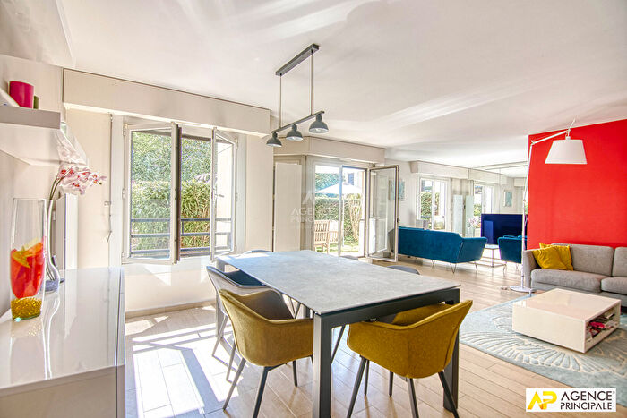 Versailles, Saint-Louis : Appartement 5 pièces à vendre