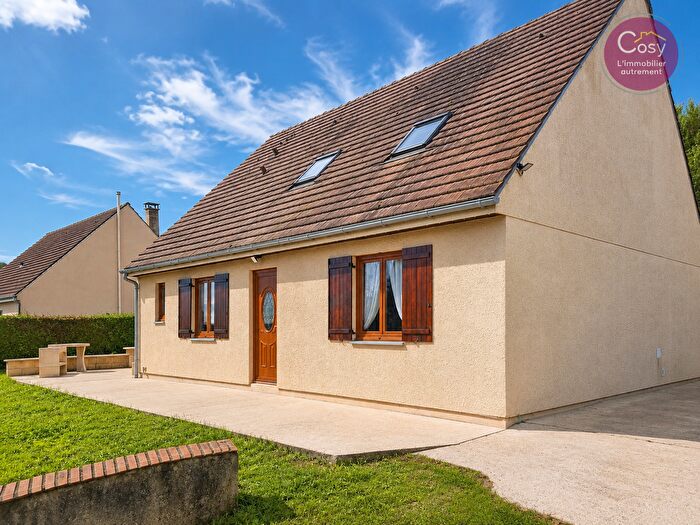 Maison 5 pièces à Autrêches, à vendre