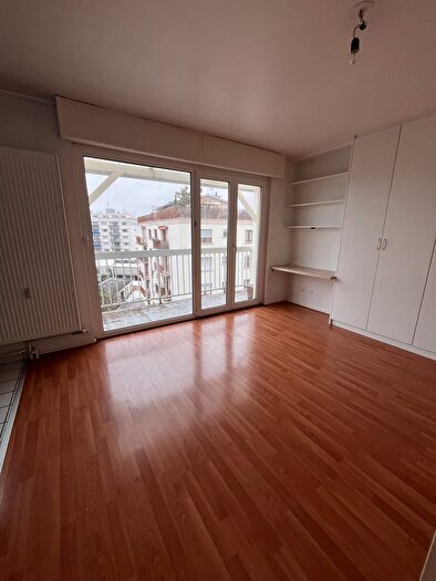 Appartement à louer - Strasbourg, Neudorf, Saint-Urbain, Landsberg - 1 pièce - 1 chambre