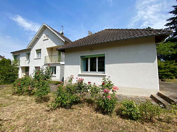 Maison 11 pièces à vendre à Bellac