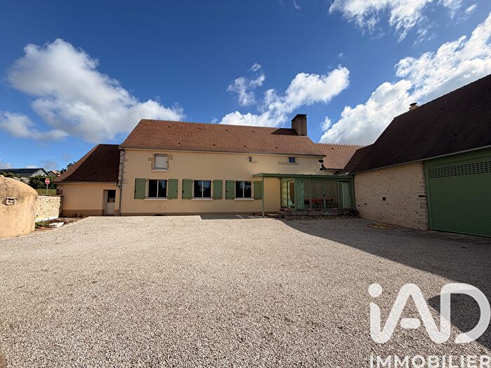 Cures : Maison 8 pièces à vendre