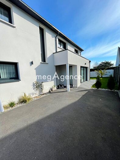 Maison à vendre - Brech - 8 pièces - 6 chambres