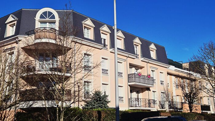 Appartement à vendre - Émerainville - 4 pièces - 3 chambres