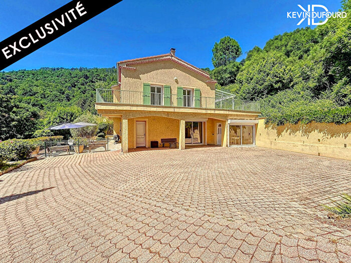 Maison 11 pièces à vendre à Vals-les-Bains