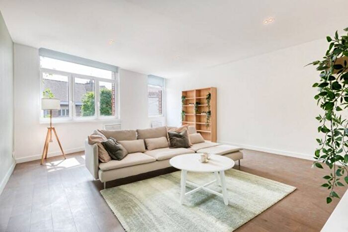 Maison à louer - Hellemmes-Centre, Lille - 6 pièces - 5 chambres