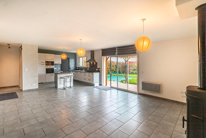 Maison à vendre - Pons - 4 pièces - 3 chambres