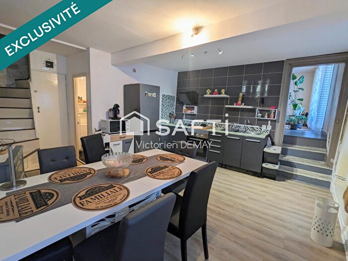 Bourg-de-Thizy : Maison 4 pièces à vendre