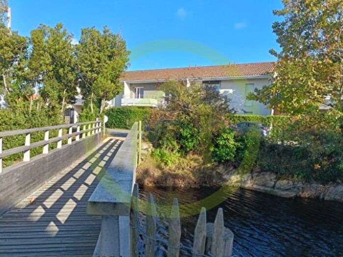 Appartement à vendre - Lîle-dOlonne - 2 pièces - 2 chambres