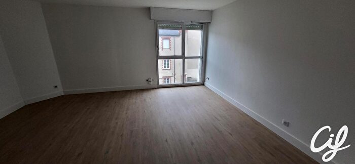 Appartement 1 pièce à Nantes, Saint-Clément, Jardin des plantes, Caserne Lamoricière, à louer