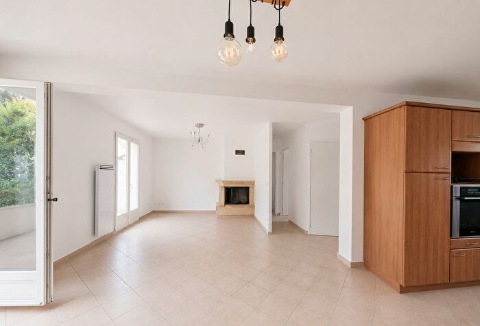 Maison 4 pièces à vendre - Champs-sur-Marne, Centre-ville