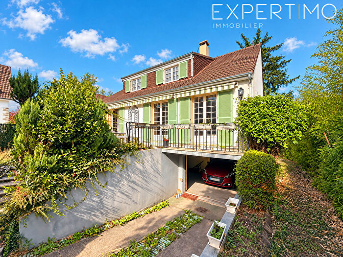 Maison 7 pièces à Margency, à vendre