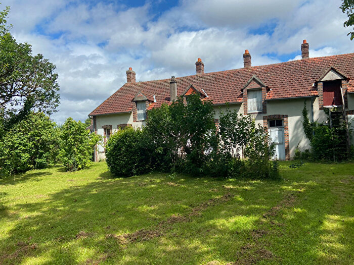 Maison à vendre - Champignelles - 6 pièces - 3 chambres
