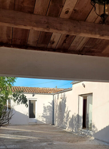 Maison à louer - Le Château-dOléron - 4 pièces - 3 chambres