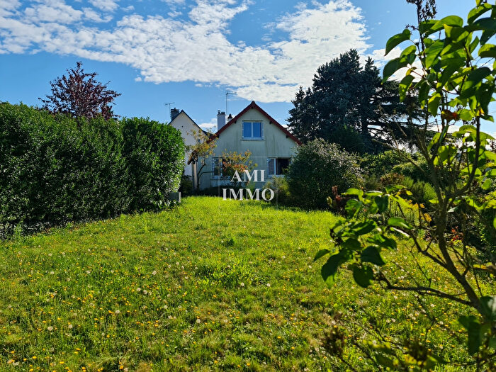 Maison à vendre - Bièvres - 5 pièces - 2 chambres