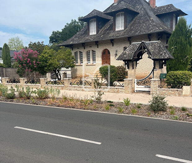 Maison 6 pièces à vendre à Objat