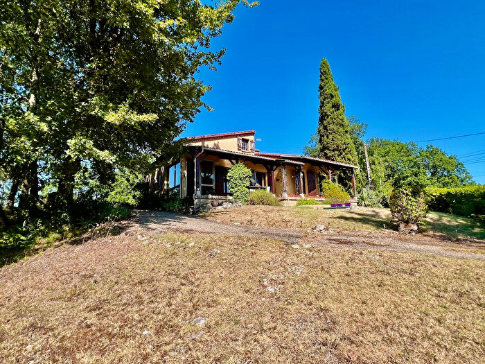 Maison 7 pièces à Laroque-Timbaut, à vendre