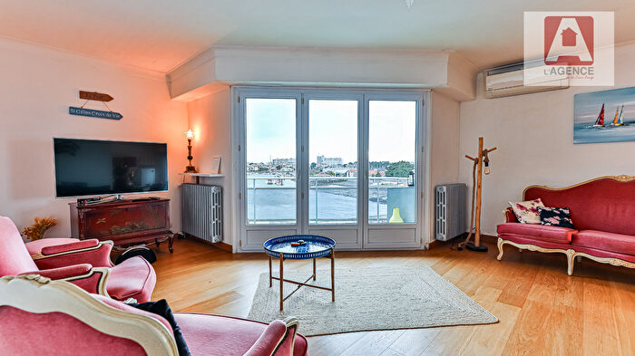 Appartement à vendre - Saint-Gilles-Croix-de-Vie - 3 pièces - 2 chambres