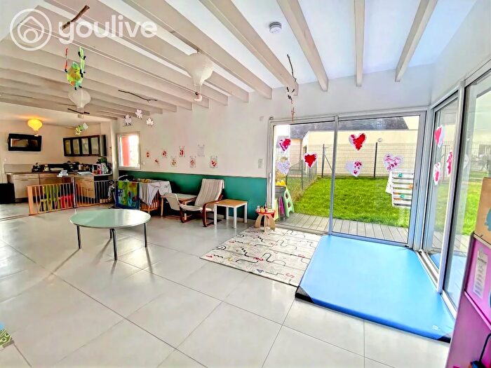 Maison à vendre - Saint-Lambert-la-Potherie - 7 pièces - 6 chambres