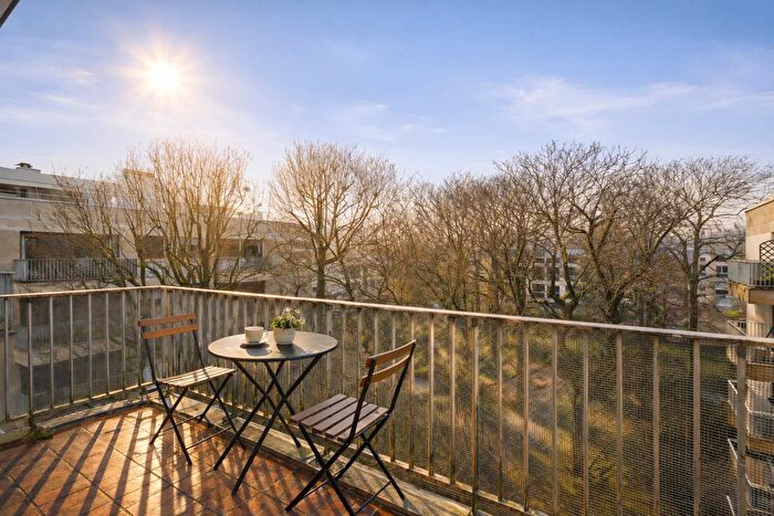 Appartement à vendre - Garches, La Verboise, Janvier - 4 pièces - 3 chambres