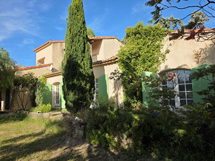 Maison à vendre - Beaucaire - 7 pièces - 5 chambres