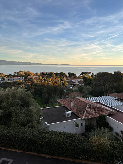 Appartement à vendre - Ajaccio - 3 pièces - 2 chambres