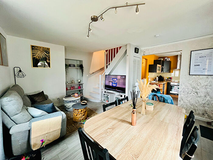 Maison à vendre - Fleury-les-Aubrais, Gare, Bannier, Bustière, Dessaux - 3 pièces - 2 chambres