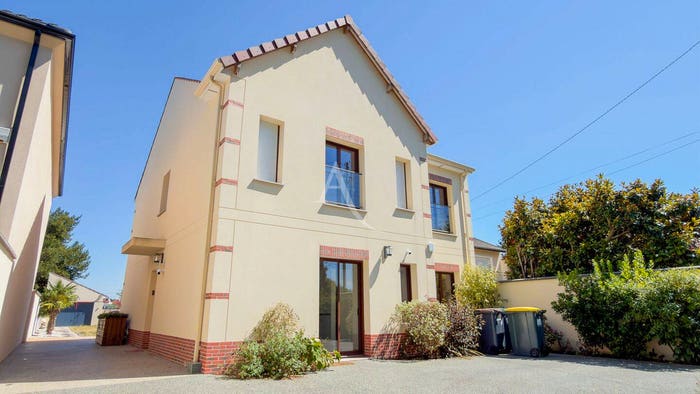 Maison 7 pièces à louer - La Pyramide, Brunoy