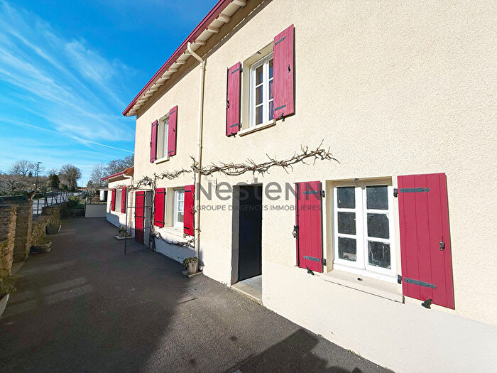 Maison à vendre - Bessines-sur-Gartempe - 5 pièces - 3 chambres