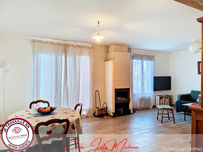 Maison à vendre - Saint-Seurin-de-Cursac - 5 pièces - 4 chambres