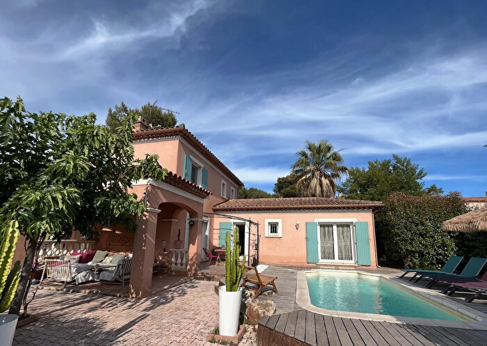 Maison à vendre - Six-Fours-les-Plages, Font de Fillol, Rayolet, Le Brusc - 5 pièces - 4 chambres