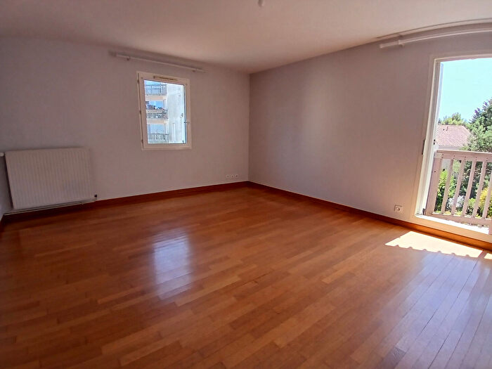 Appartement 3 pièces à La Rochelle, Les Minimes, à louer