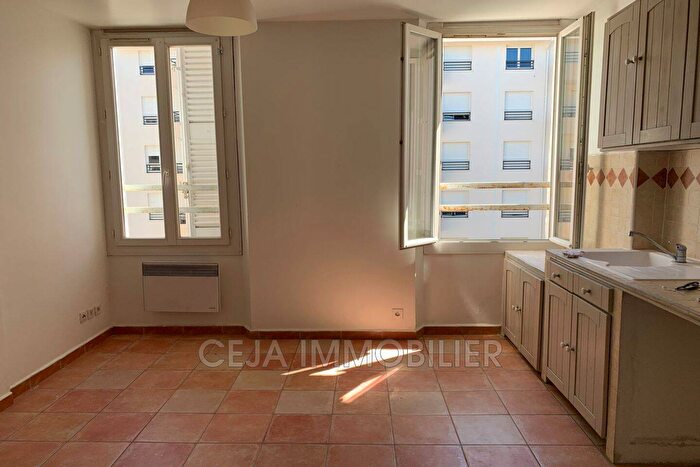 Boulevars-Gare-Saint Leger-Chabrand, Draguignan : Appartement 2 pièces à louer