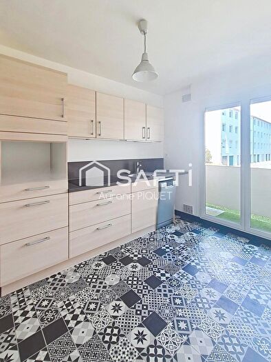 Appartement à vendre - La Rochelle, Port Neuf - 2 pièces - 1 chambre