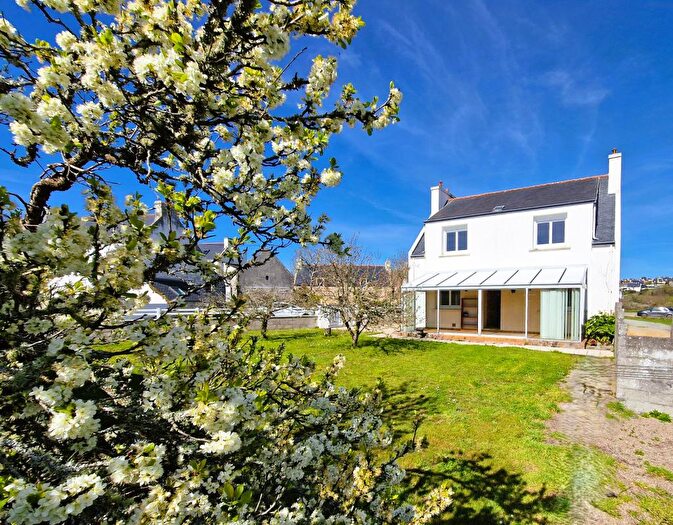 Maison à vendre - Plouhinec - 6 pièces - 5 chambres