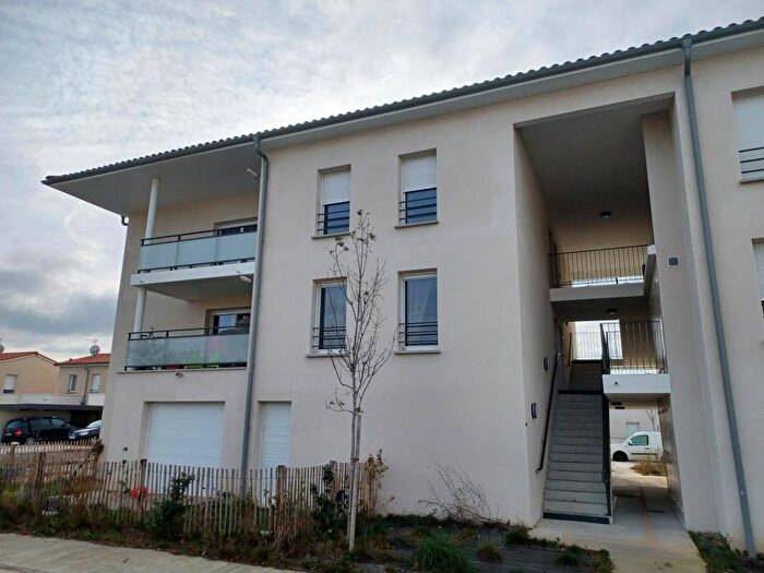 Appartement à louer - Seilh - 3 pièces