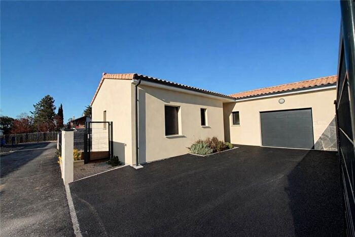 Maison à louer - Vouneuil-sous-Biard - 4 pièces - 3 chambres