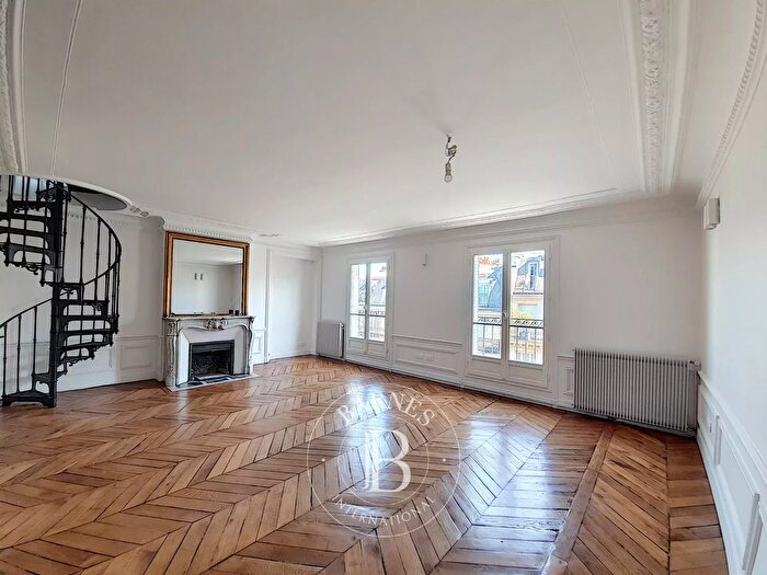 Appartement 5 pièces à Paris 6ème, Rennes, à louer