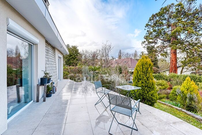 Maison à vendre - Écully, Les Serres, Vivier - 6 pièces - 4 chambres