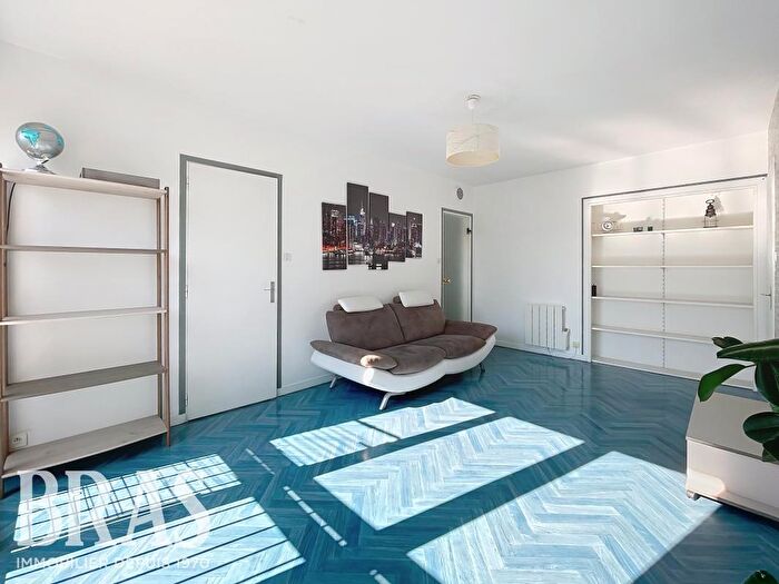 Les Sables-d'Olonne, Les Roses, Route du Château d'Olonne : Appartement 4 pièces à louer