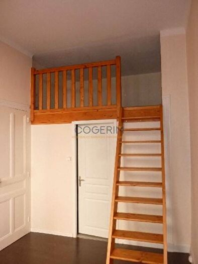 Appartement à louer - Pentes de la croix-rousse, Lyon er arrondissement - 1 pièce