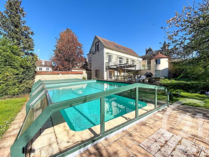 Maison 11 pièces à vendre à Fontainebleau, Pleus