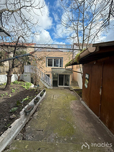 Maison à vendre - Saint-Denis, Allende - 4 pièces - 3 chambres