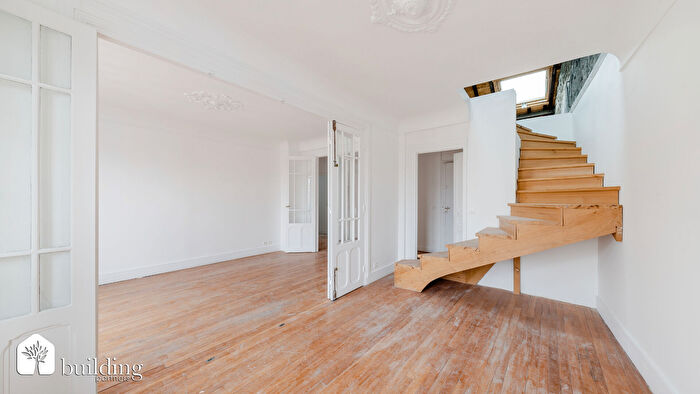 Appartement à vendre - Asnières-sur-Seine, Centre-ville - 5 pièces - 3 chambres