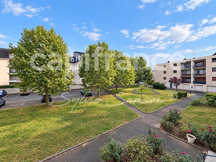 Appartement 3 pièces à Mantes-la-Jolie, Centre-ville, à vendre